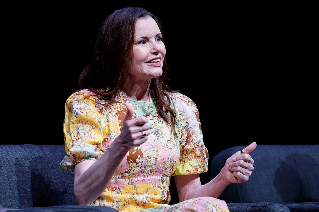 Geena Davis Filha Alizeh Geena Davis Makes Rare Comment About Learning