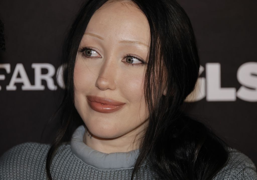 Noah Cyrus 2024 Haar