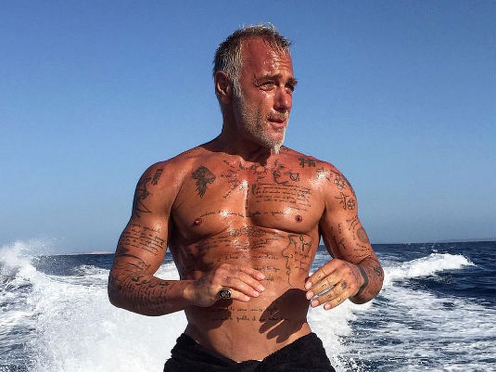 Italo-Millionär Gianluca Vacchi: So begann der Tanz-Hype! | Promiflash.de