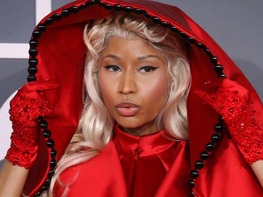 Nicki Minaj: Bald können wir so riechen wie sie! | Promiflash.de