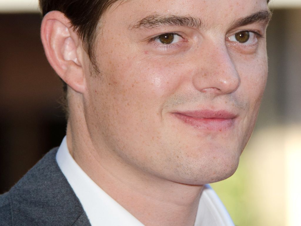 Stolzer Neu-Papa: Sam Riley schwärmt vom Söhnchen | Promiflash.de
