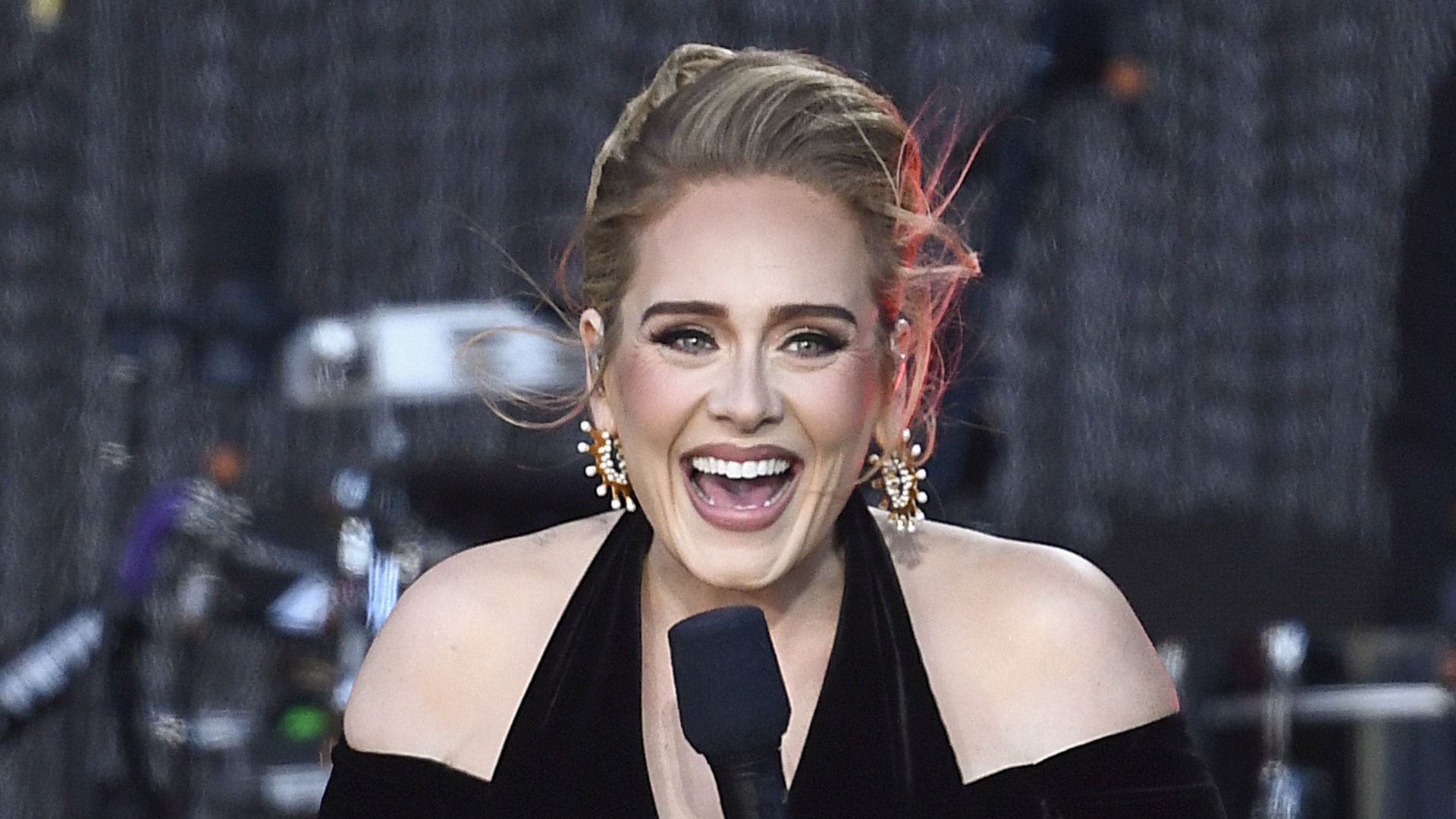 Was passiert nach Konzerten mit "Adele World" in München?