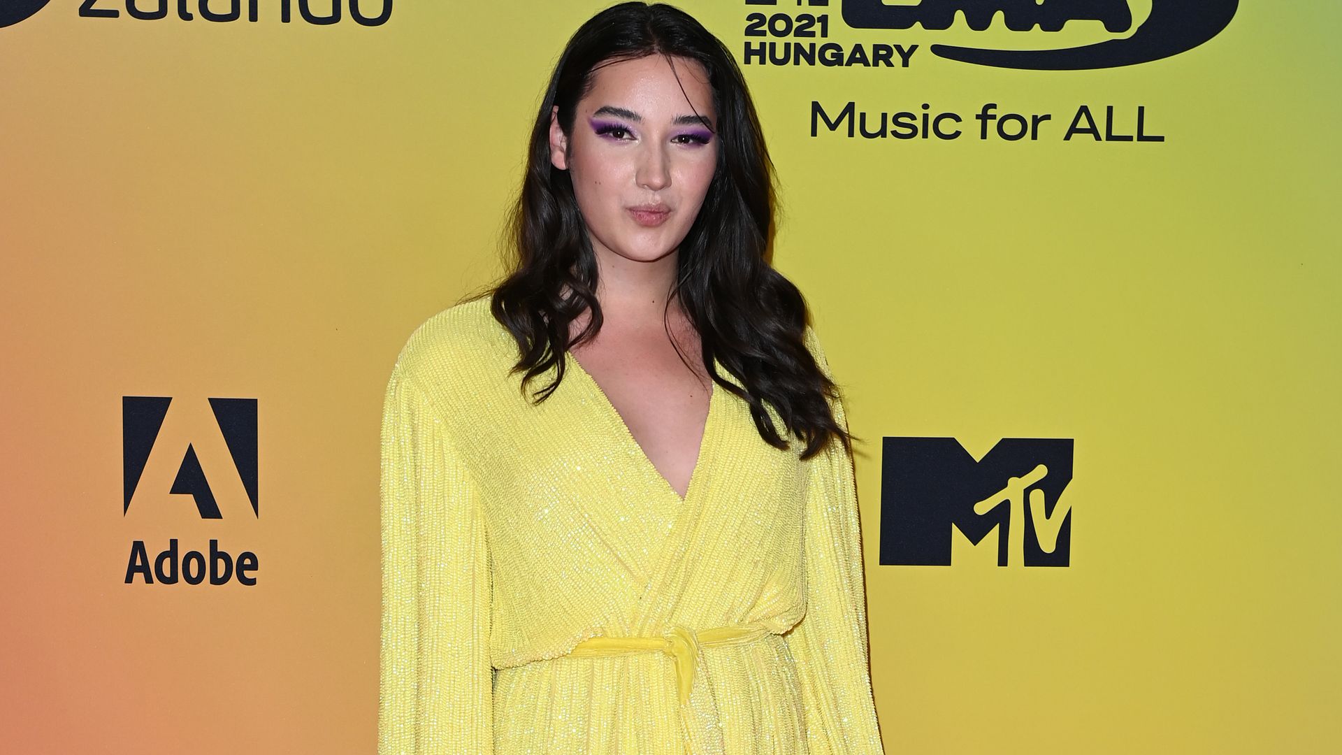 Kritik für tiefe Stimme: GNTM-Beauty Alex Mariah wehrt sich!