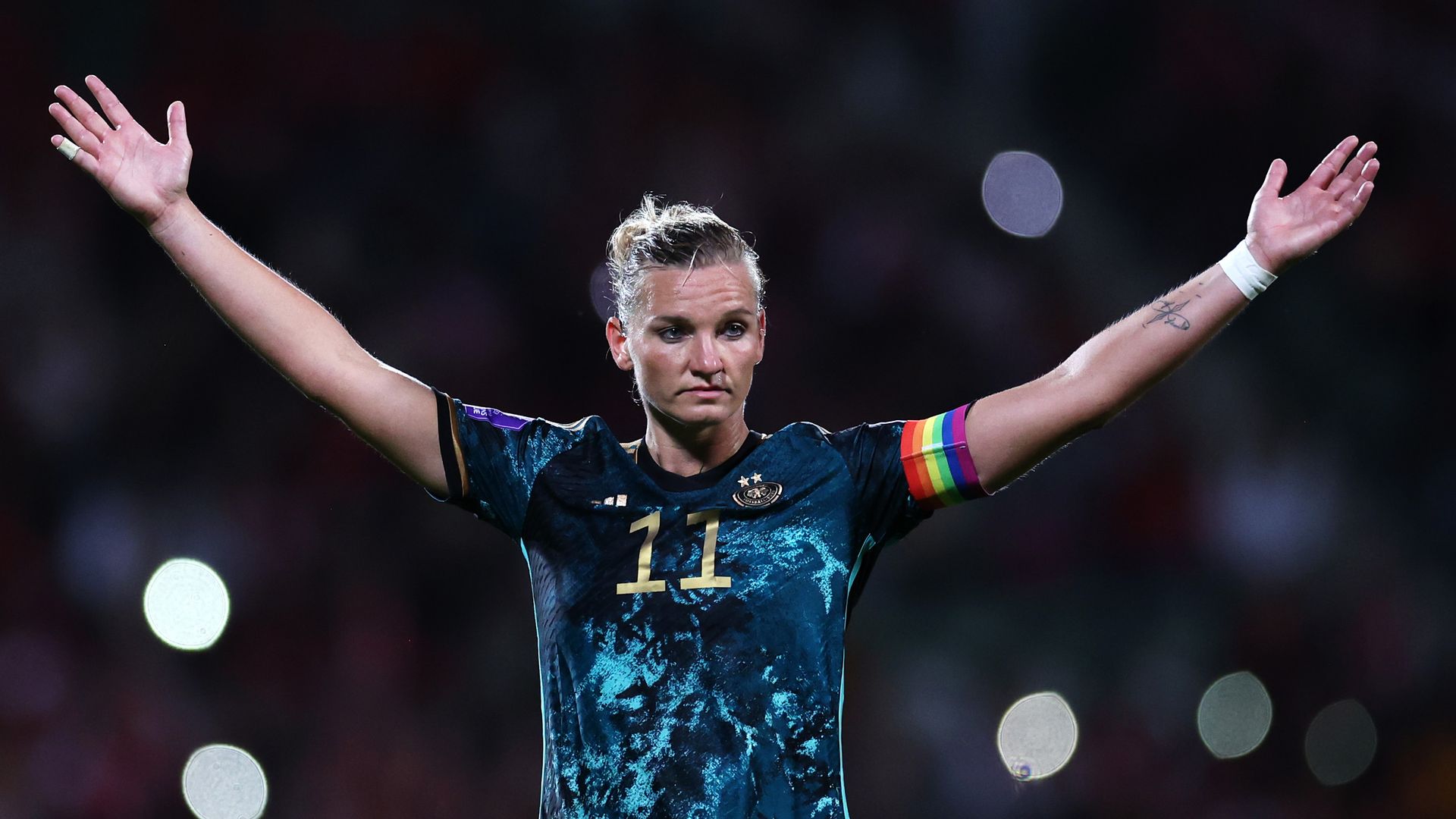 Entwarnung: Alex Popp tritt noch nicht aus DFB-Elf zurück