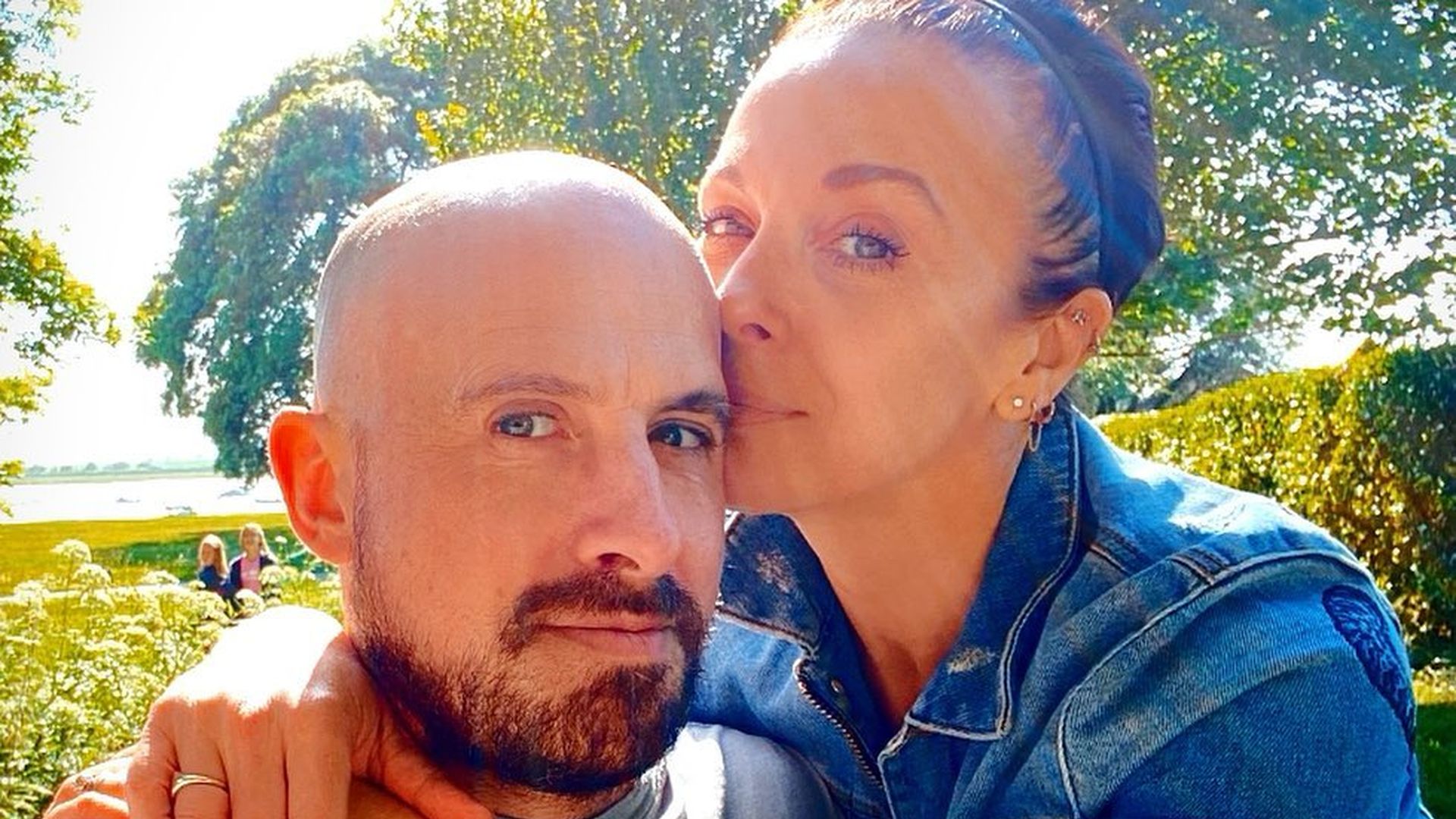 Haben Amanda Abbington und Jonathan Goodwin etwa geheiratet?