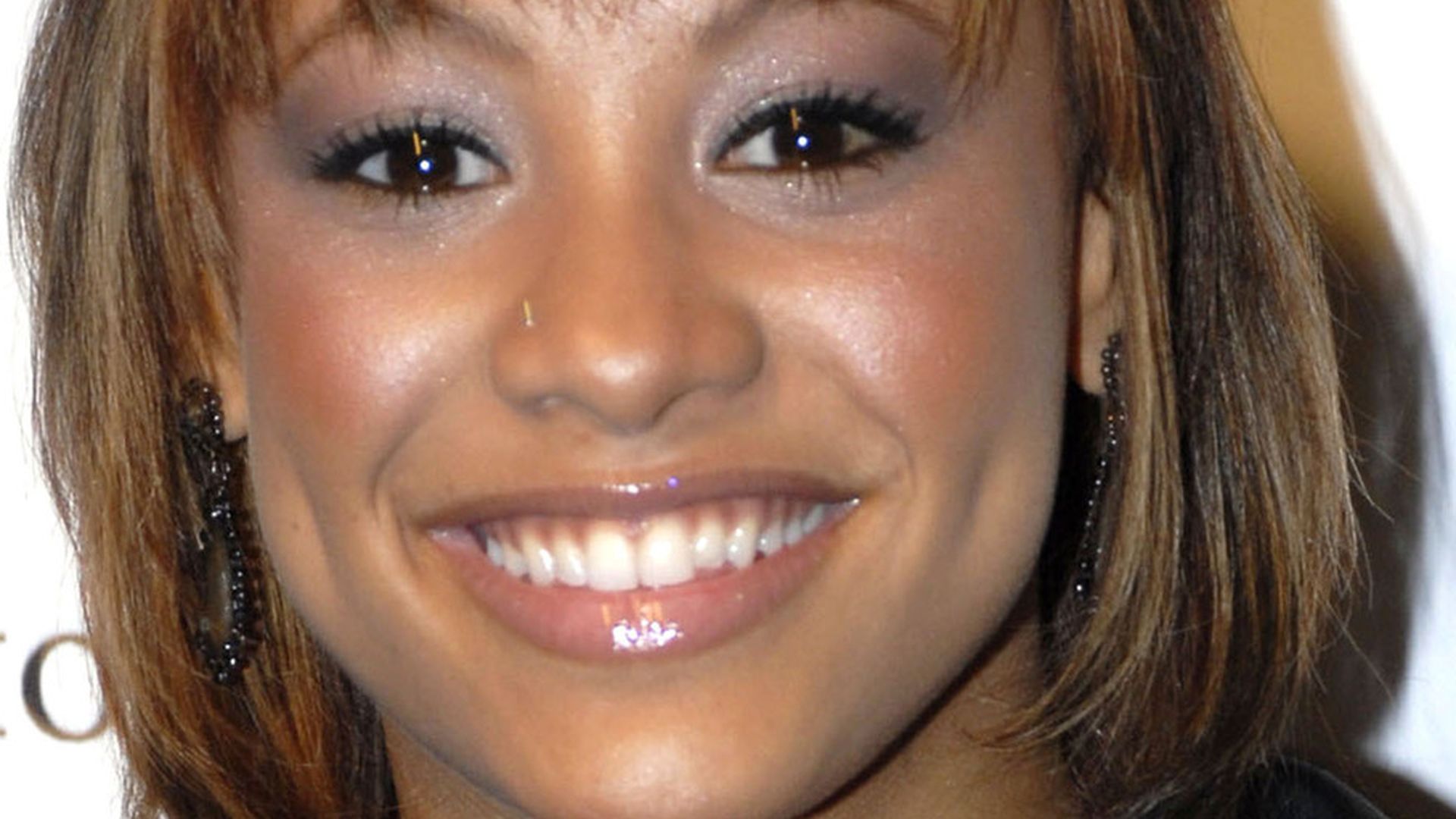 American Idol-Finalistin erlitt schweren Unfall | Promiflash.de