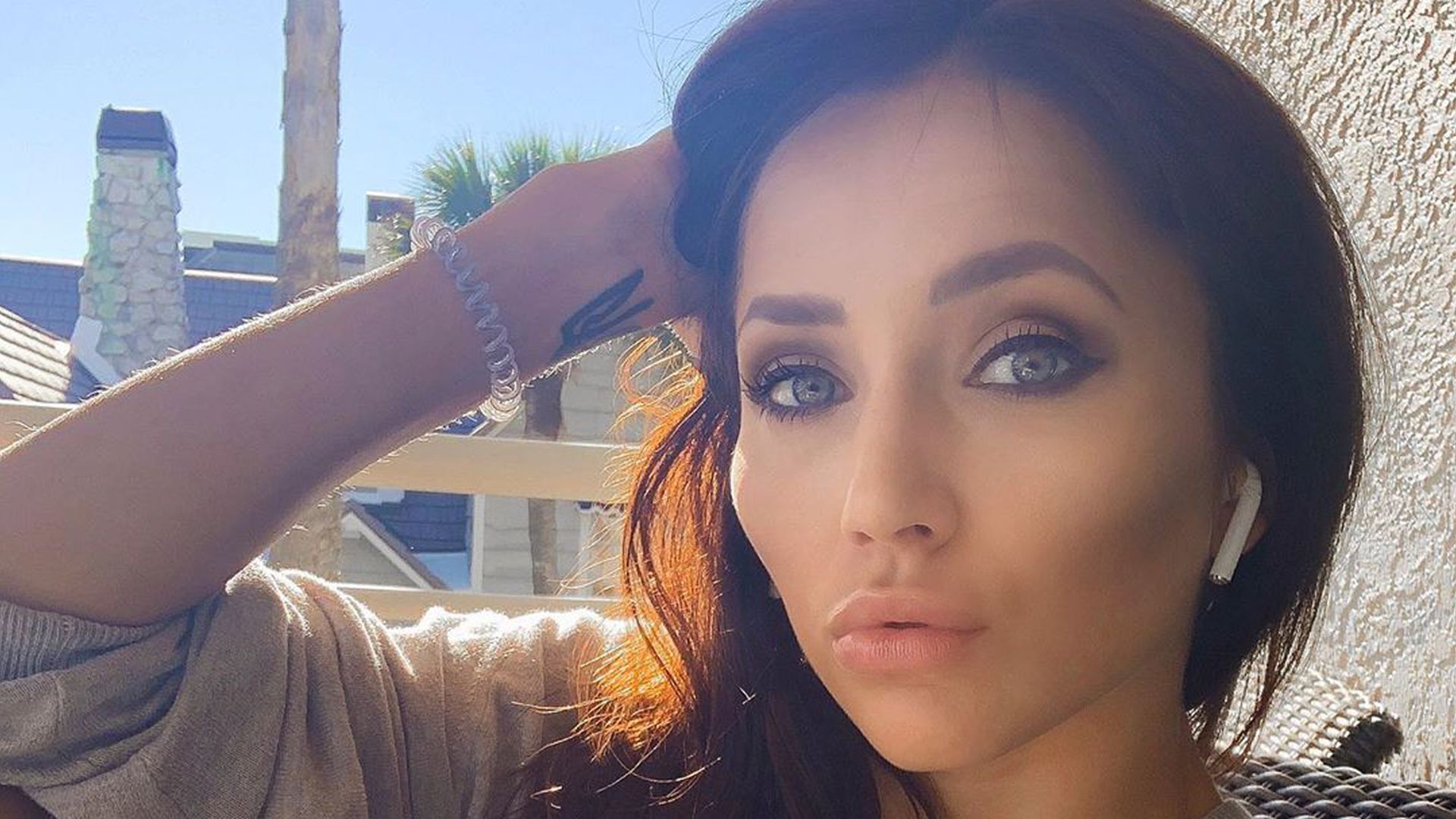 Jennifer Dinges's Instagram, Twitter & Facebook on IDCrawl