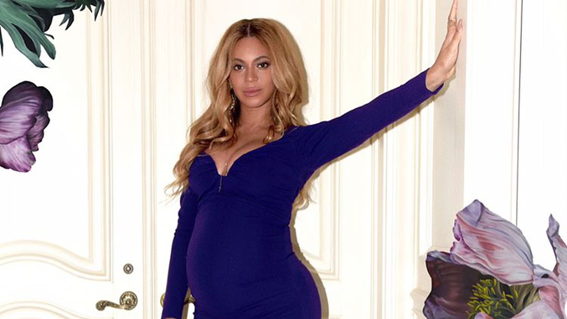 Teure Kugel: DAS kosten Beyoncés Umstands-Klamotten! | Promiflash.de