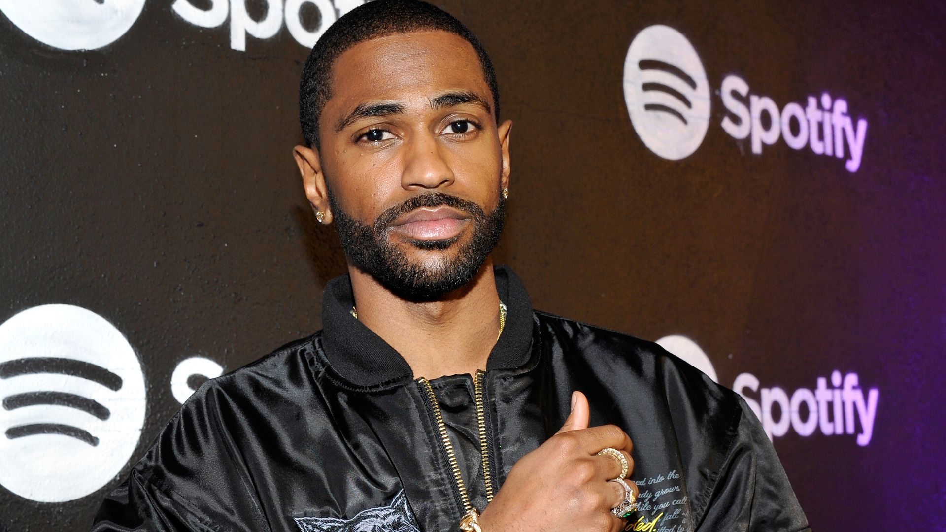 Bei Fan-Treffen attackiert: Wie geht es Rapper Big Sean? | Promiflash.de