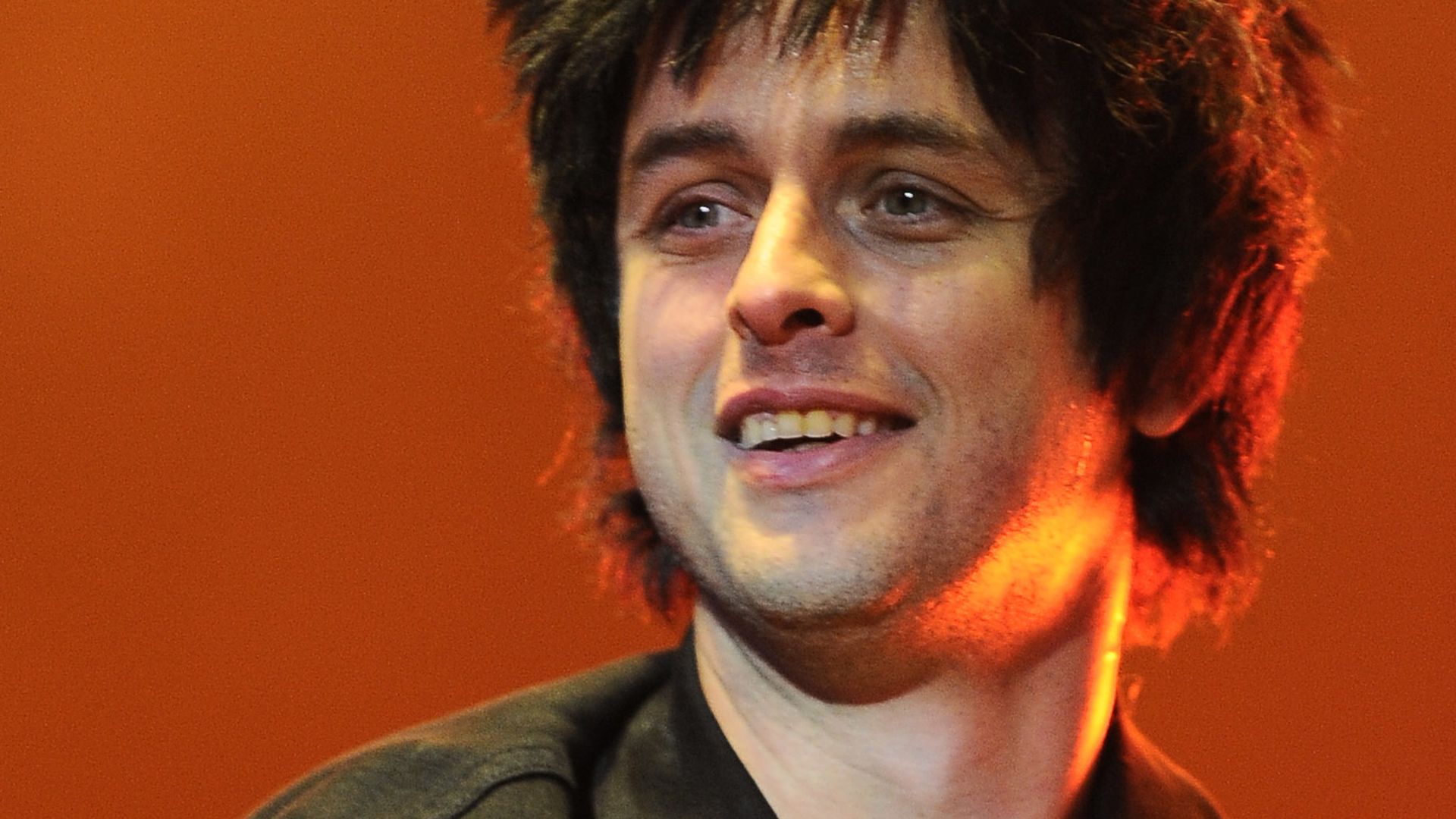 Green Day-Sänger Billie Joe gibt Leinwand-Debüt | Promiflash.de