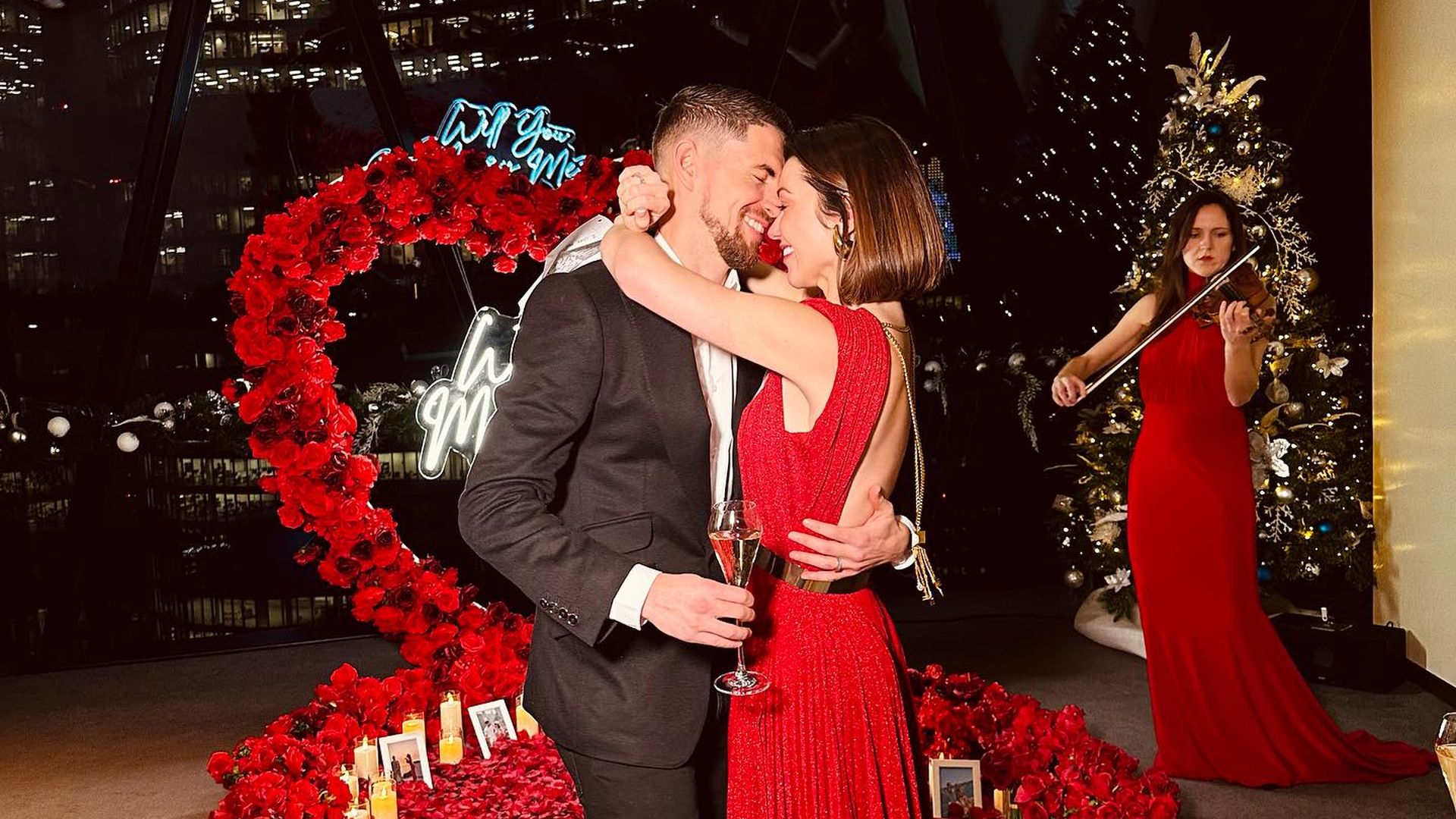 Jude Laws Ex Catherine Harding hat sich mit Kicker verlobt!