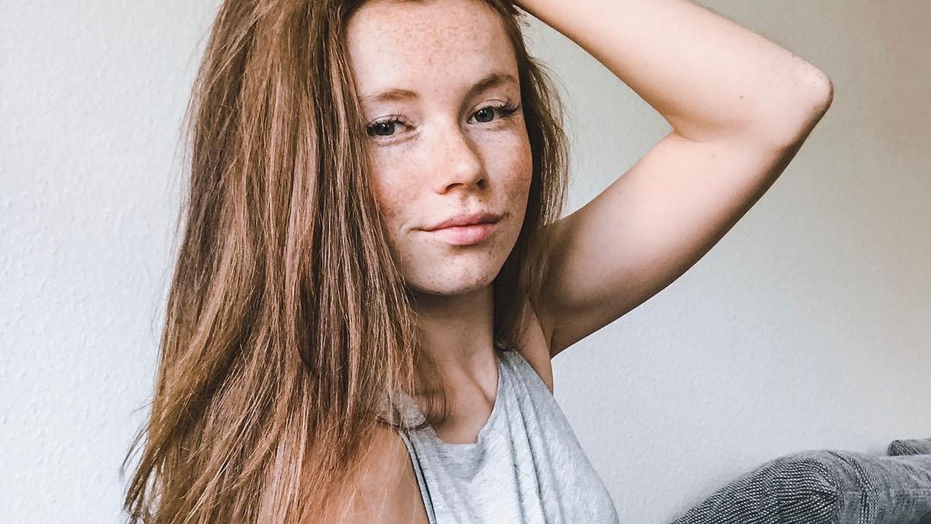 Plötzlicher GNTM-Exit: Celine ist mehr als nur enttäuscht! | Promiflash.de