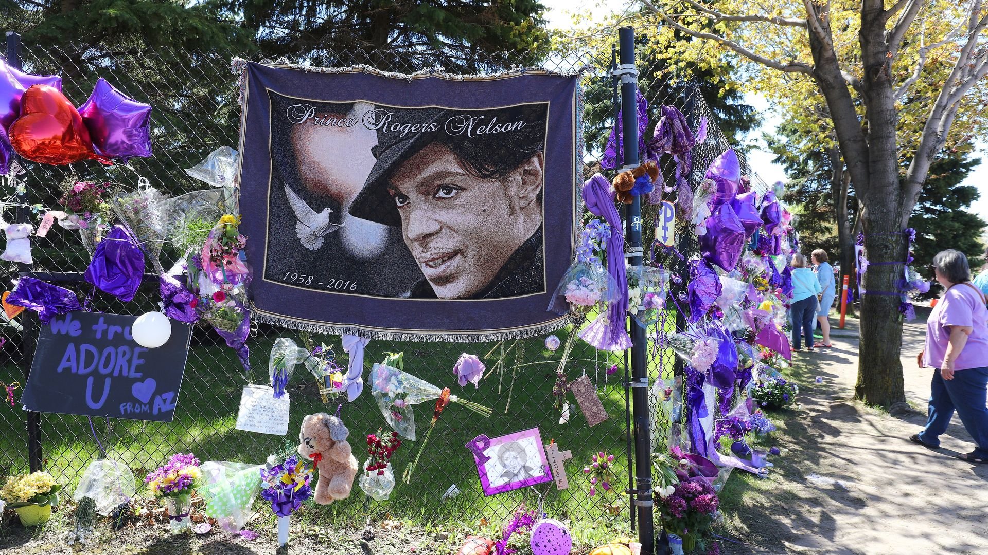 Pilgerstätte für Prince-Fans: Familie öffnet Paisley Park