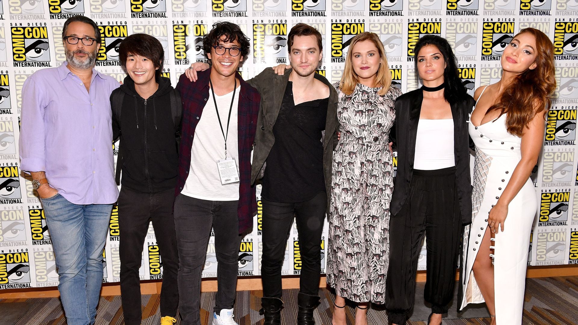 The 100 Stars Pl tzlich Verheiratet So Reagiert Der Cast Promiflash de the-100-stars-pl-tzlich-verheiratet-so-reagiert-der-cast-promiflash-de
