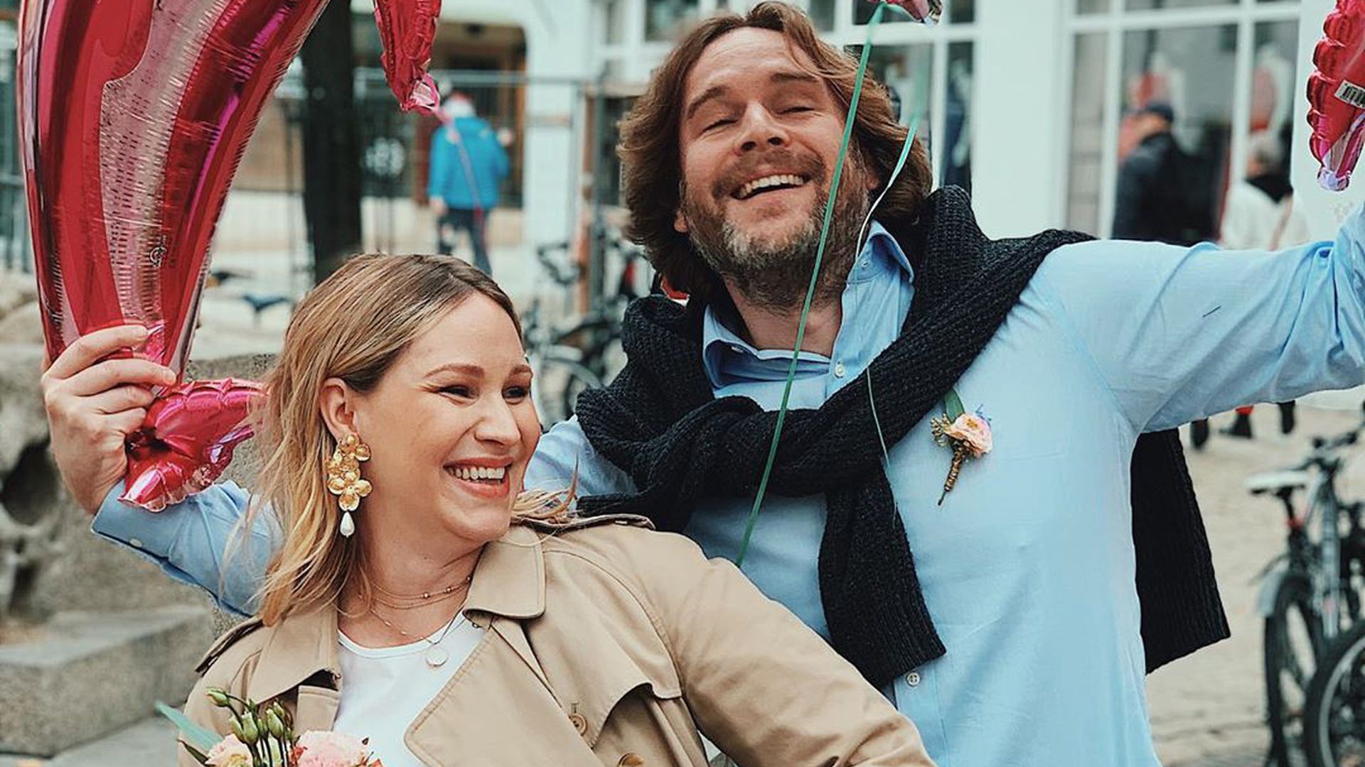 Kurz vor Geburt: Moderatorin Evelyn Weigert hat geheiratet