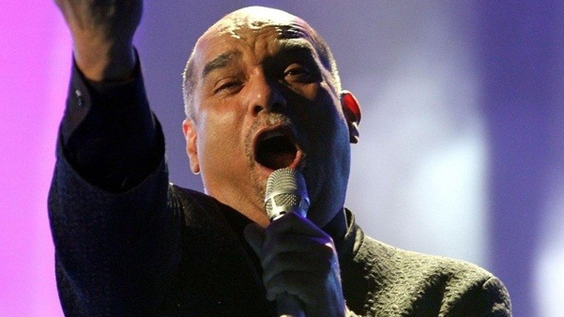 Supertalent-Sieger Freddy will zum Song Contest! | Promiflash.de