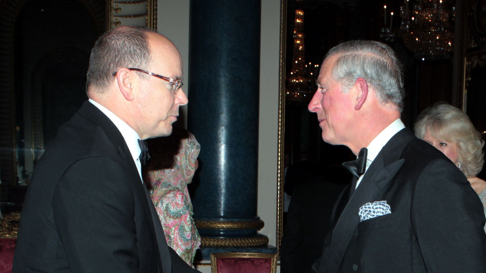 Fürst Albert von Monaco sendet Genesungswünsche an Charles