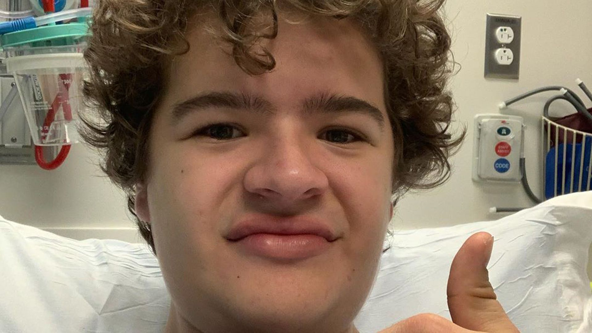 "Stranger Things"-Gaten Matarazzo zum vierten Mal operiert