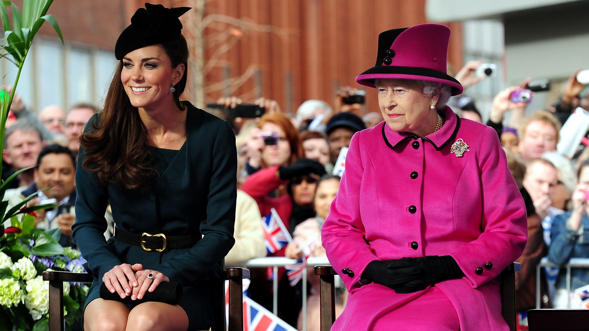 An Weihnachten: Herzogin Kate schlug Einladung der Queen aus ...