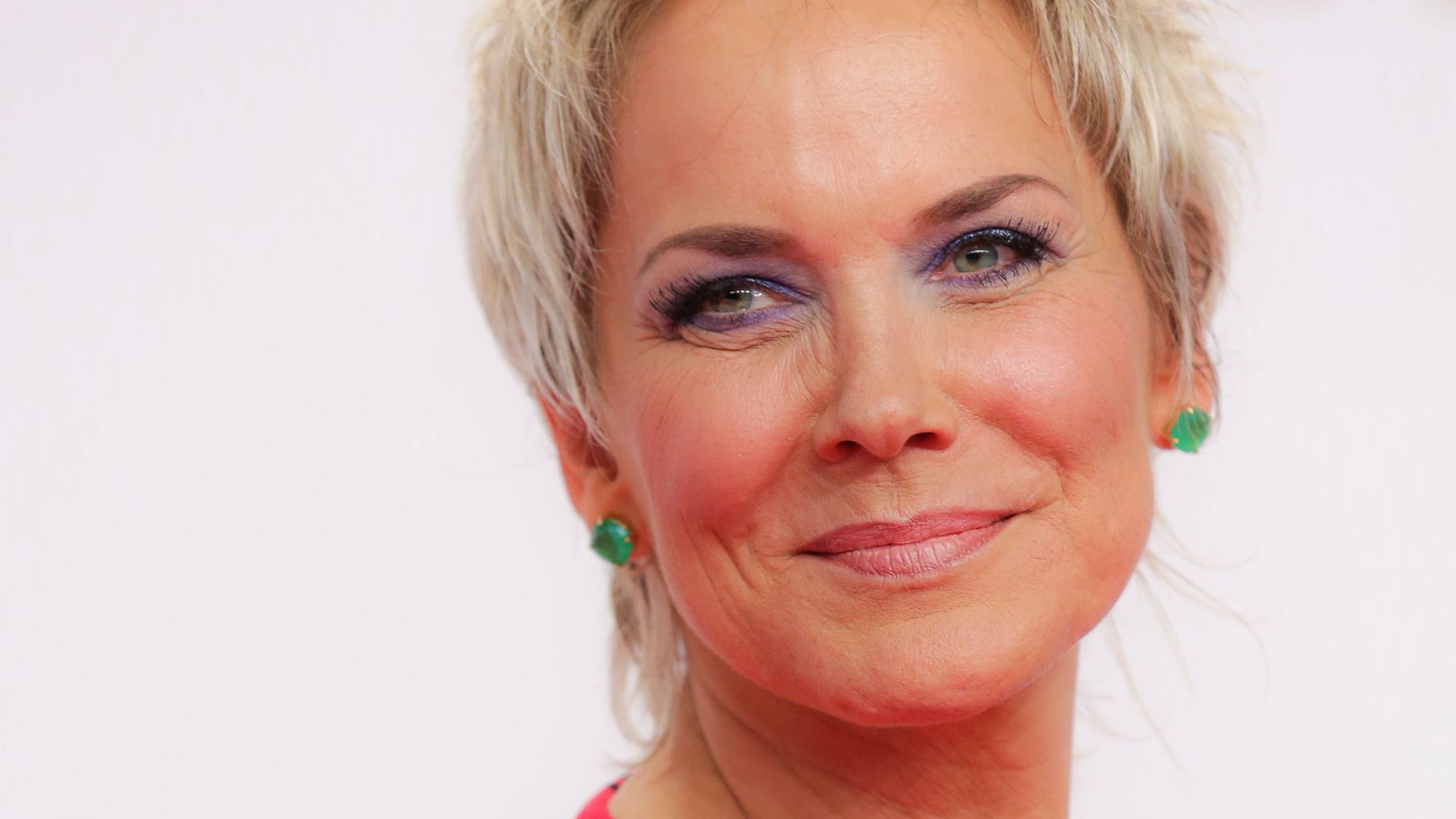 "Eine Art Therapie": Inka Bause singt Song für Ex-Mann (†53) | Promiflash.de