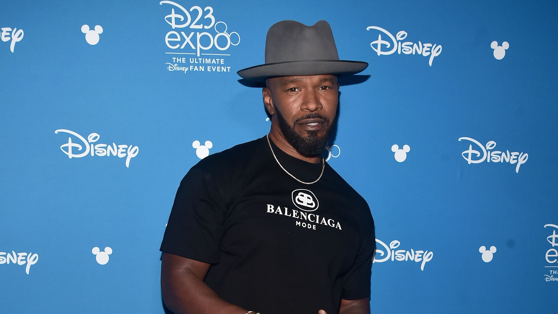 Neu-Single Jamie Foxx feiert Party mit Gruppe junger Frauen