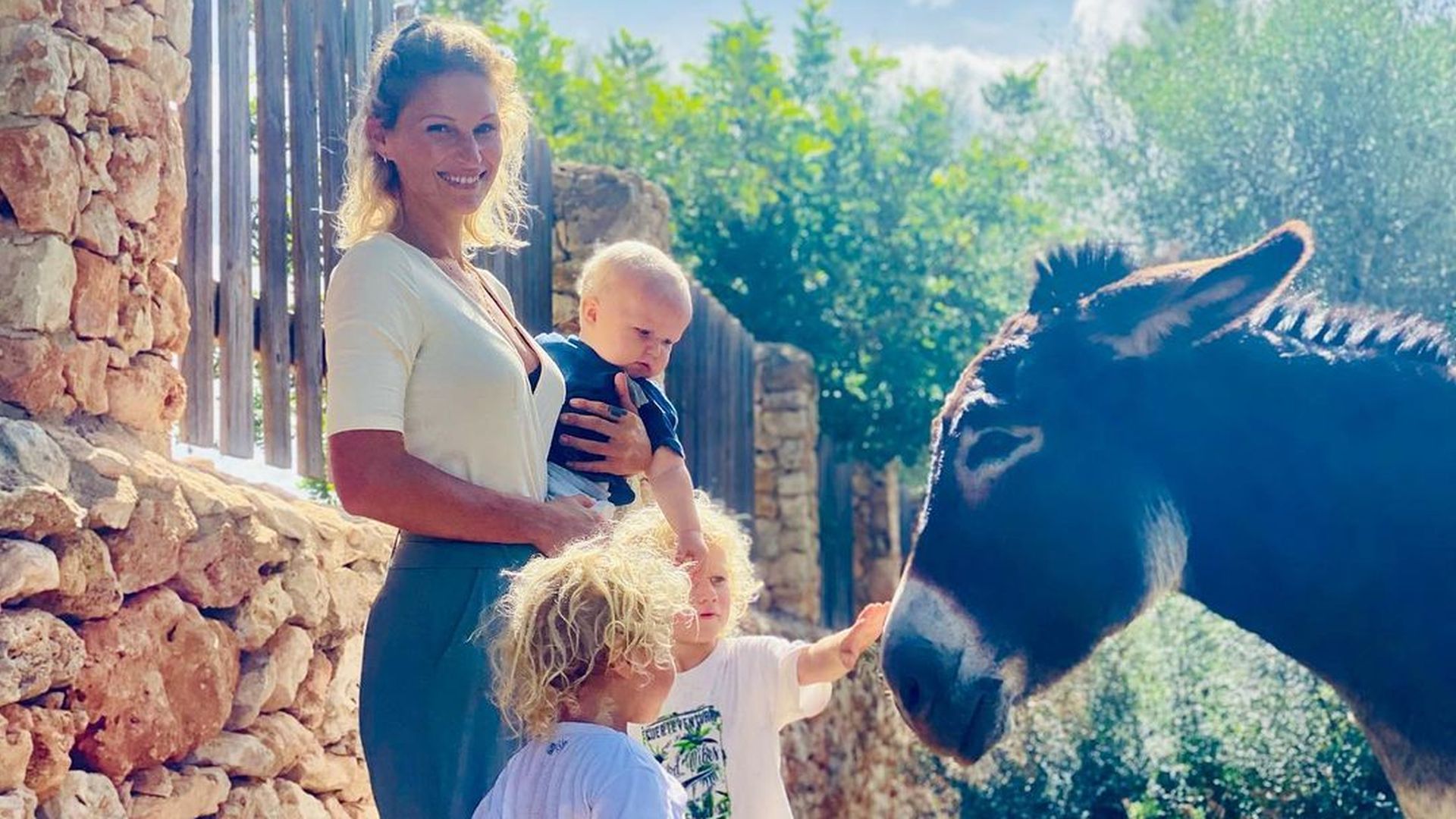 Wünscht sich Dreifach-Mama Janni Kusmagk noch weitere Kids?