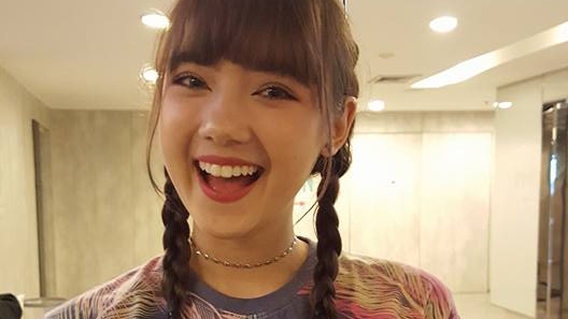 YouTube-Sensation, dann Weltstar? Das ist Jannine Weigel | Promiflash.de