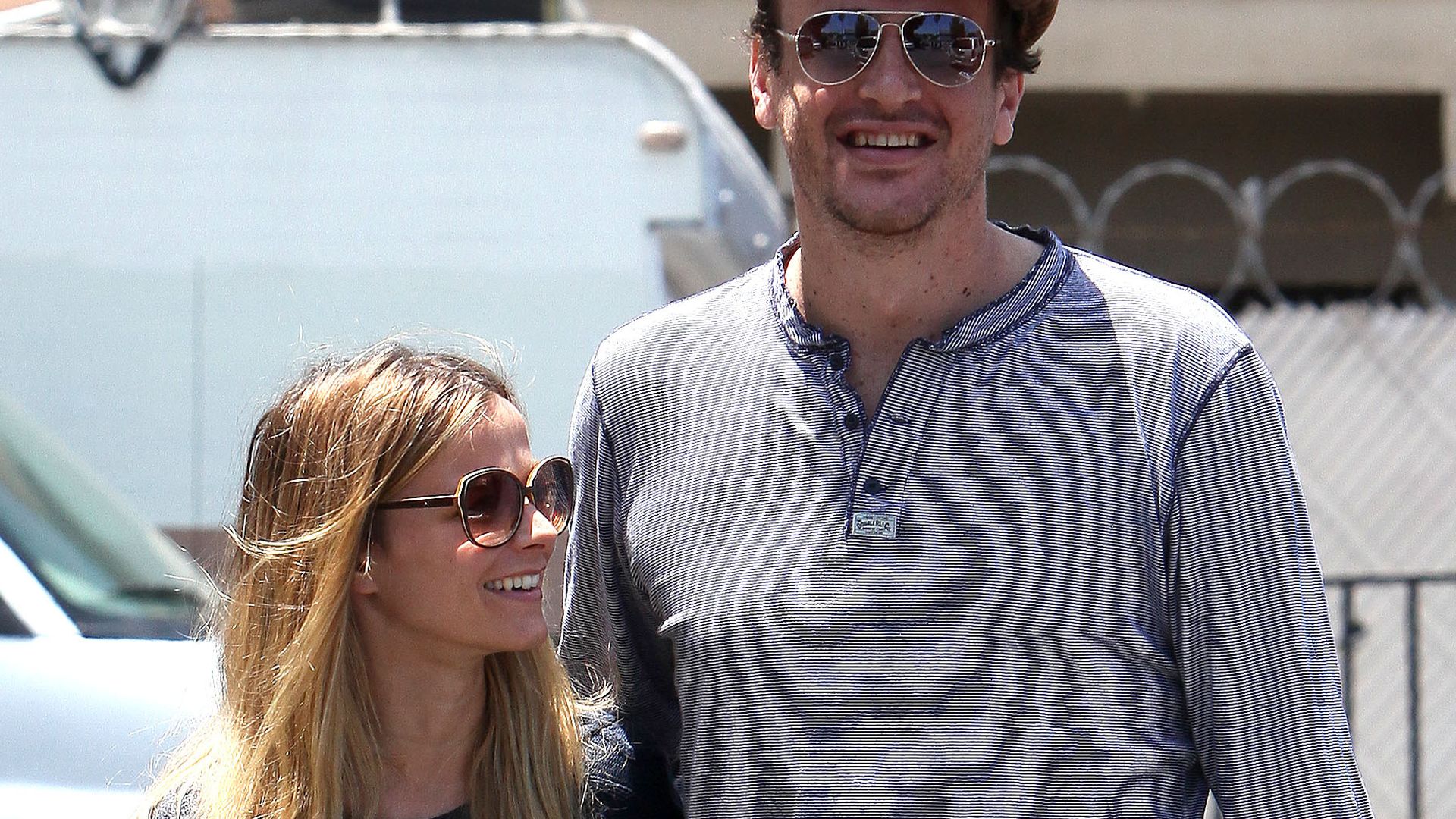 Frisch verliebt: Jason Segel hat eine Neue! | Promiflash.de