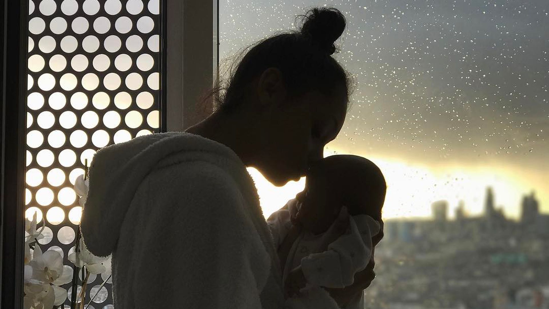 Bieber-Ex: So stolz ist sie auf ihr Baby-Girl Ayla! | Promiflash.de