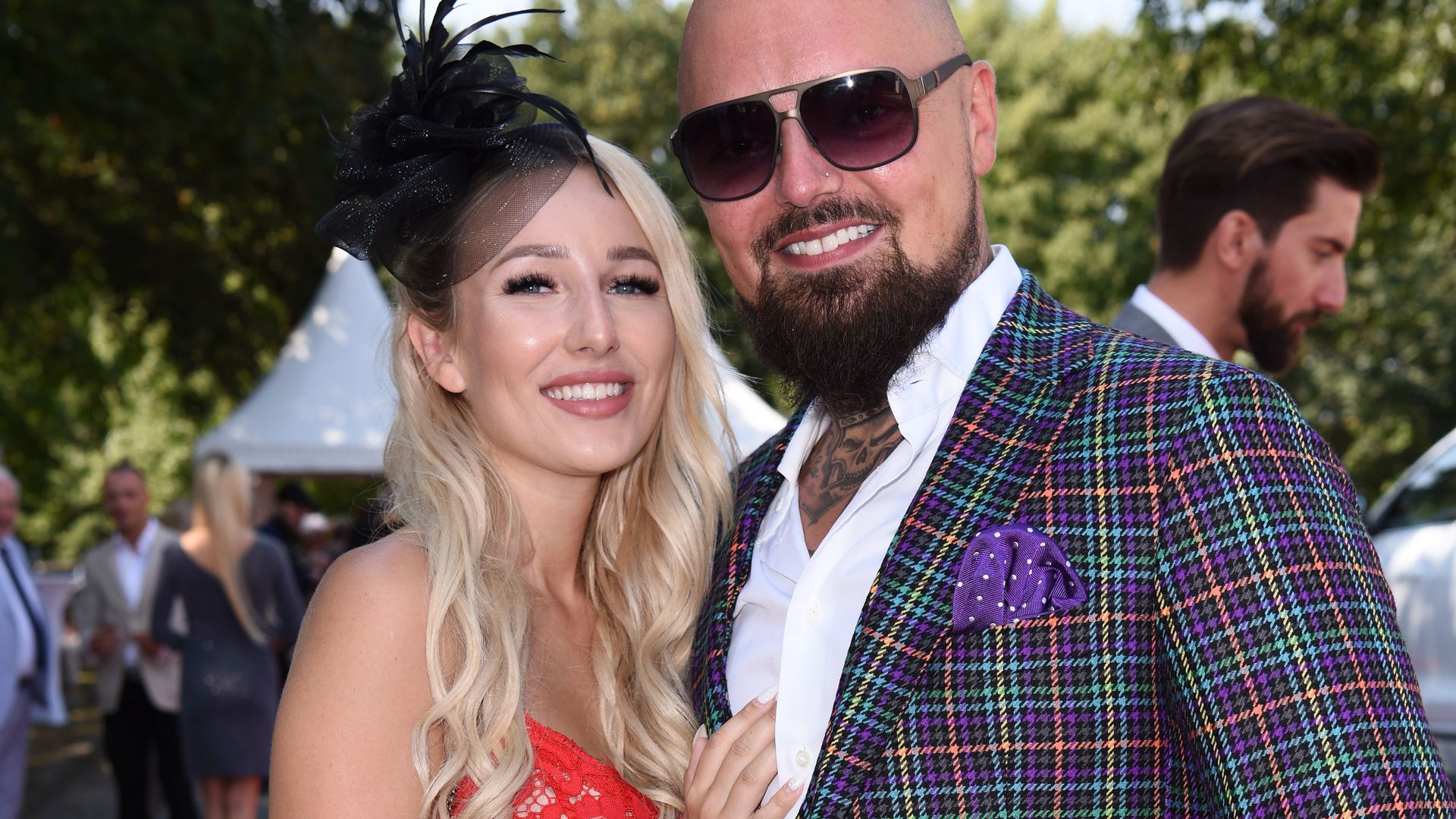 Erstes Statement: Nik Schröder nach Verlobung total gerührt | Promiflash.de