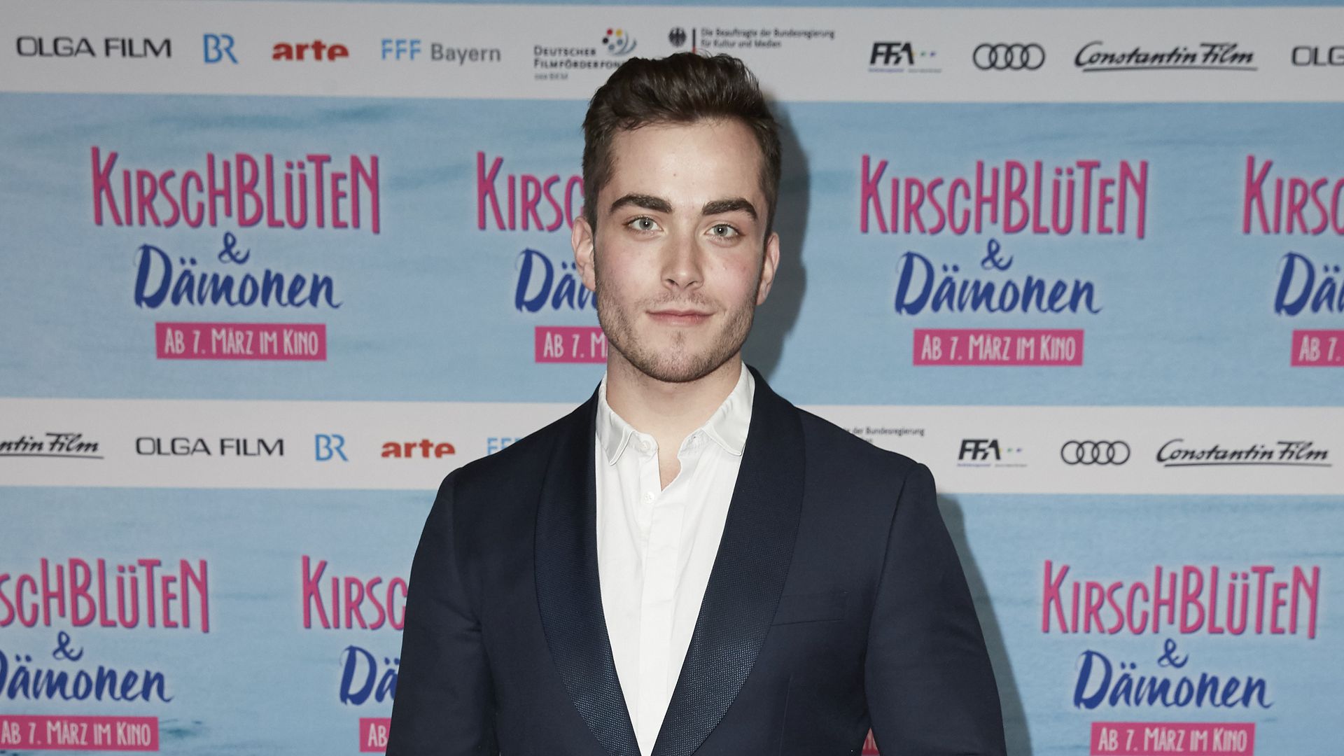 Neu bei AWZ: Jonathan Elias Weiske kannte Soaps nicht!