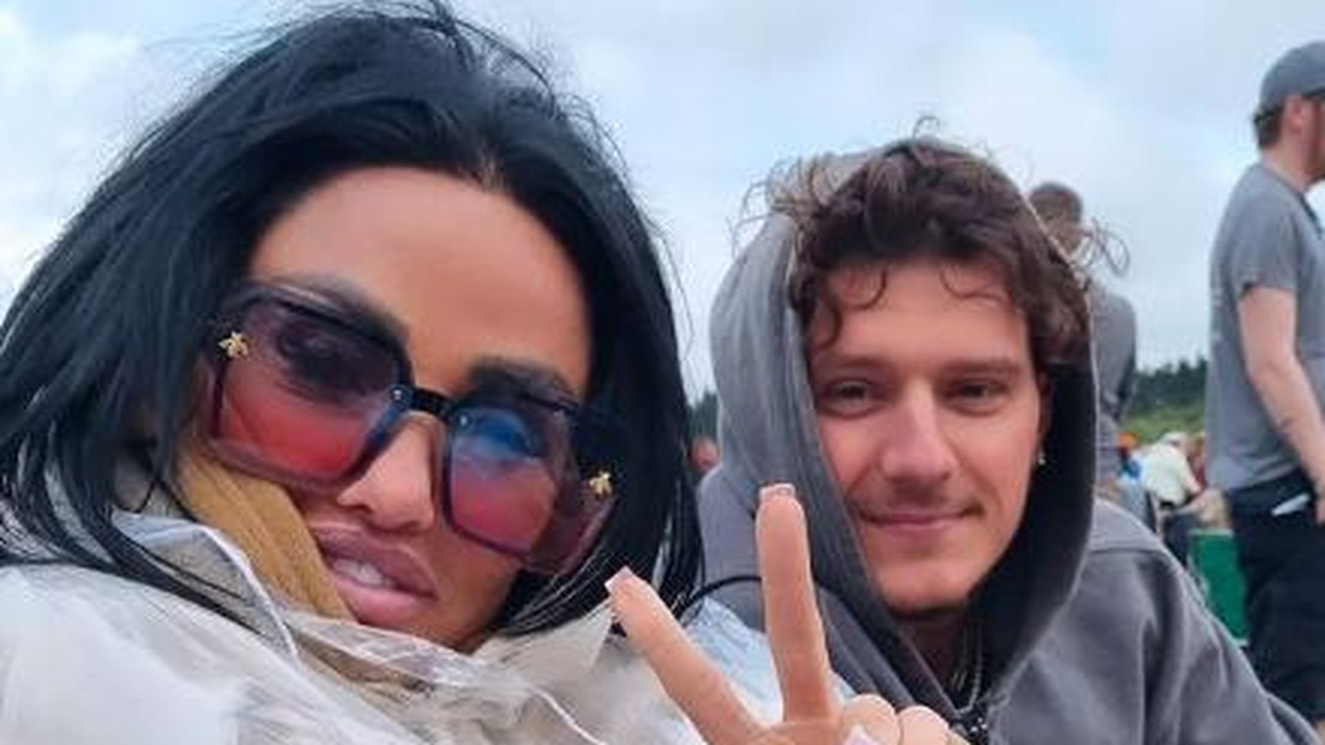 Ist Katie Price schon für eine Hochzeit mit ihrem JJ bereit?