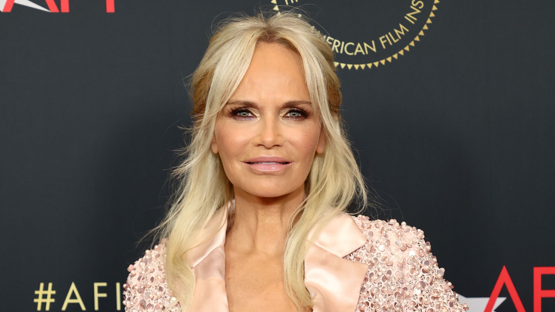 Nicht traditionell: Kristin Chenoweth trug pinkes Brautkleid