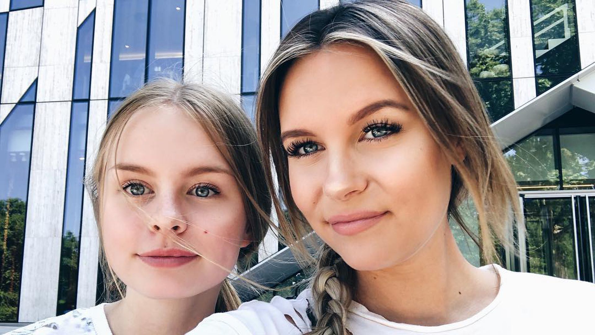 Wie Twins: Dagi Bees Schwester sieht ihr mega-ähnlich! | Promiflash.de