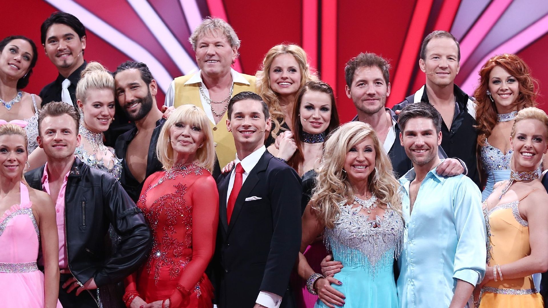 Let's Dance: Dieser Promi tanzte sich aus der Show | Promiflash.de