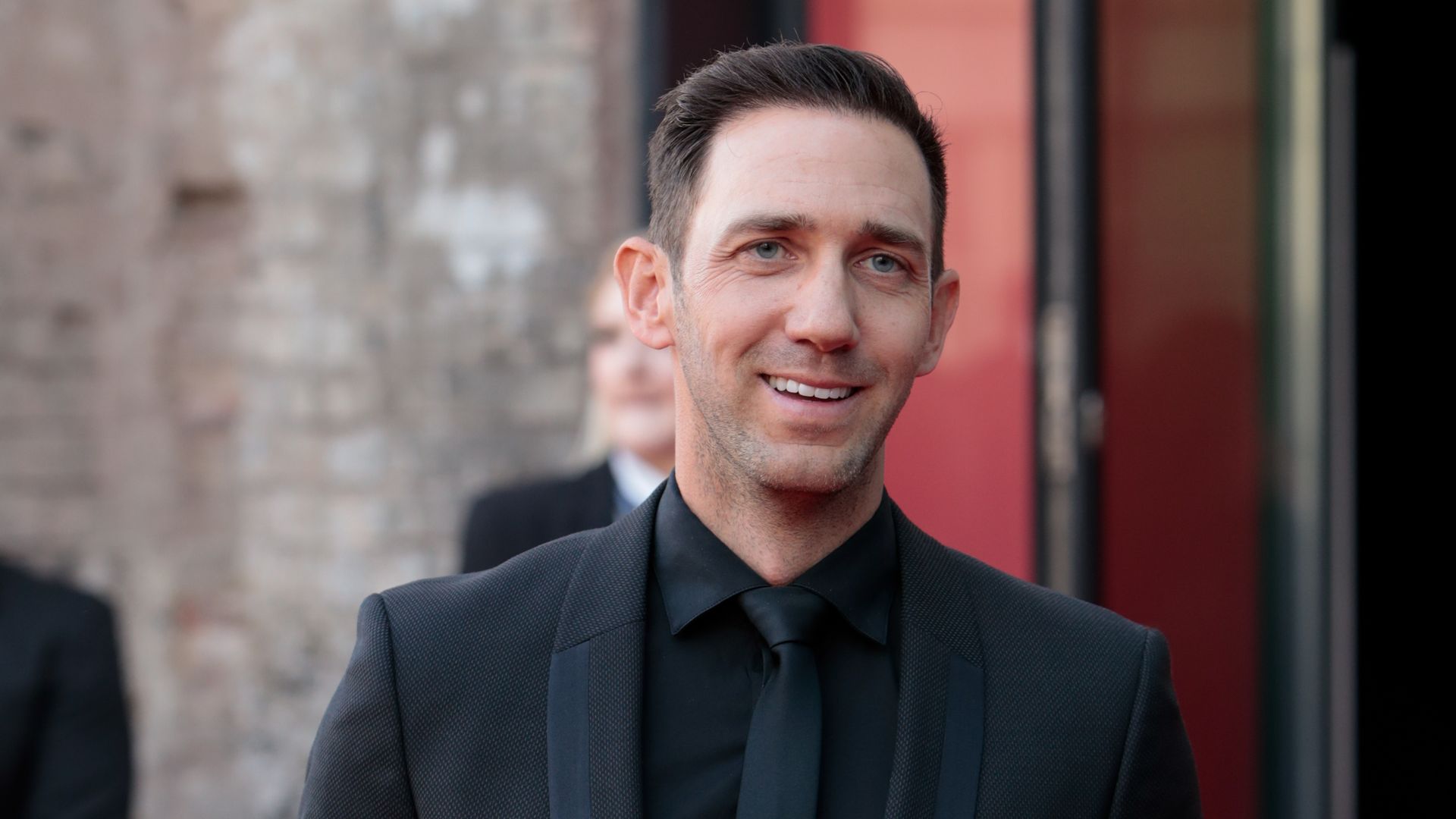 Aufgeregt: Marcel Remus trifft auf "Selling Sunset"-Stars