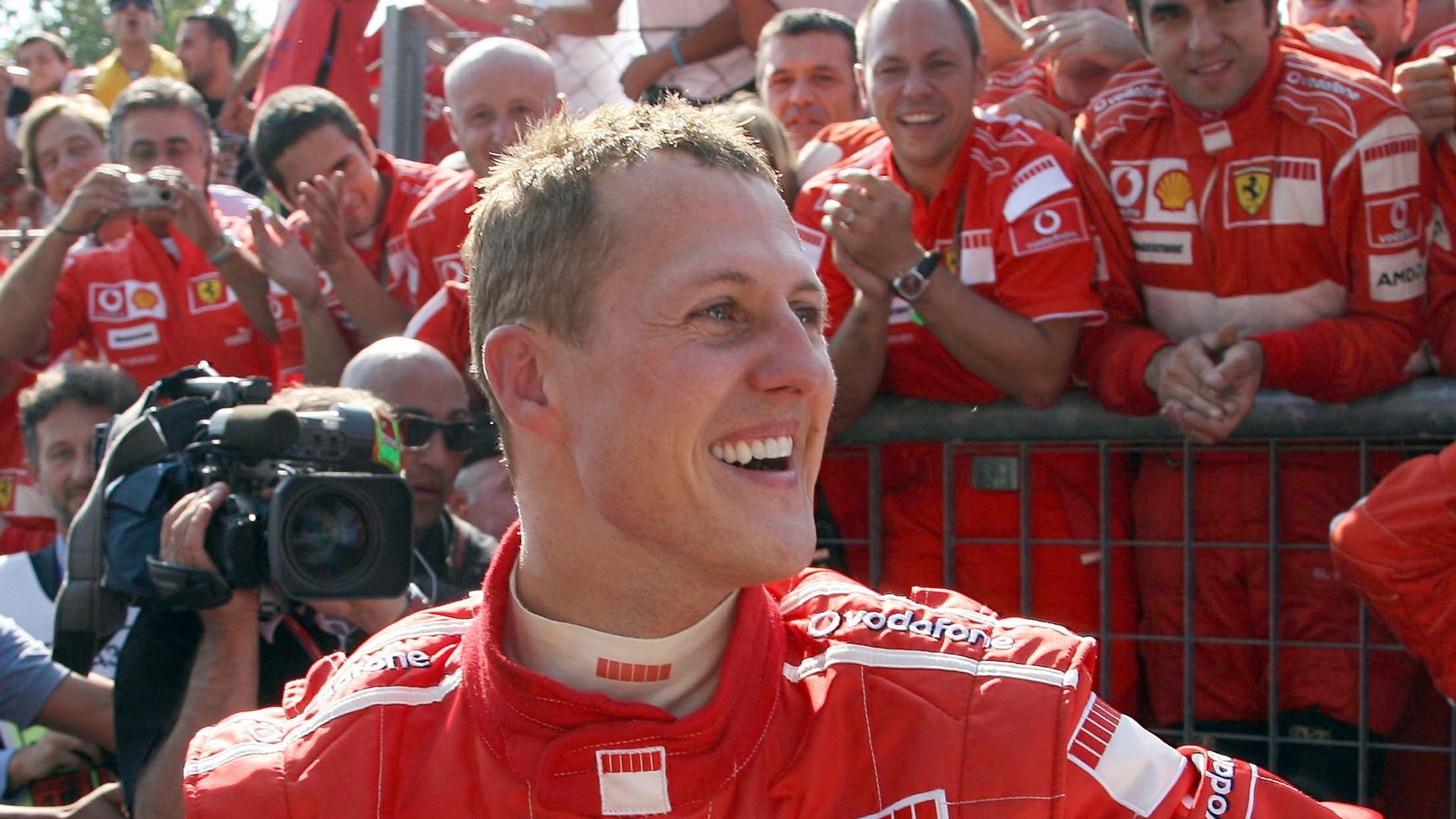 Pusht Schumis Erwachen das DFB-Team zum Sieg? | Promiflash.de