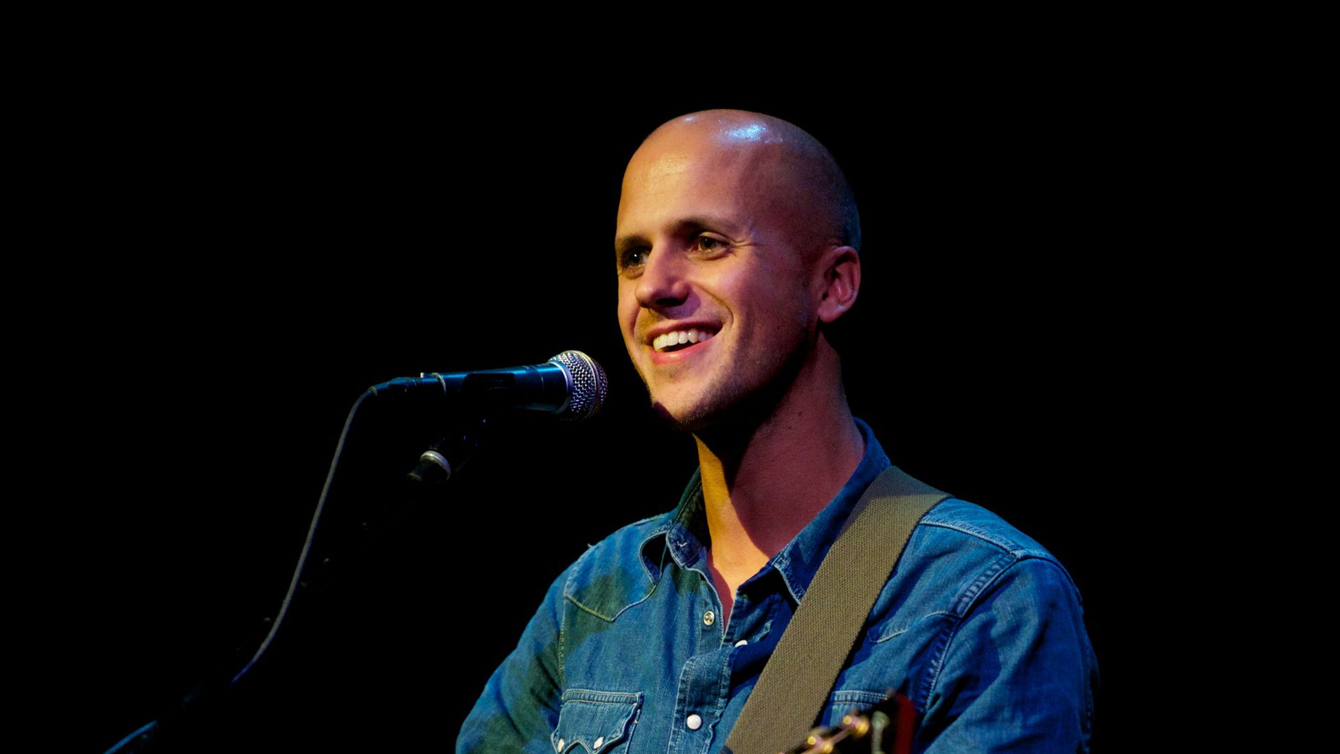 Aus der Versenkung in die Top 10: Milow ist zurück | Promiflash.de