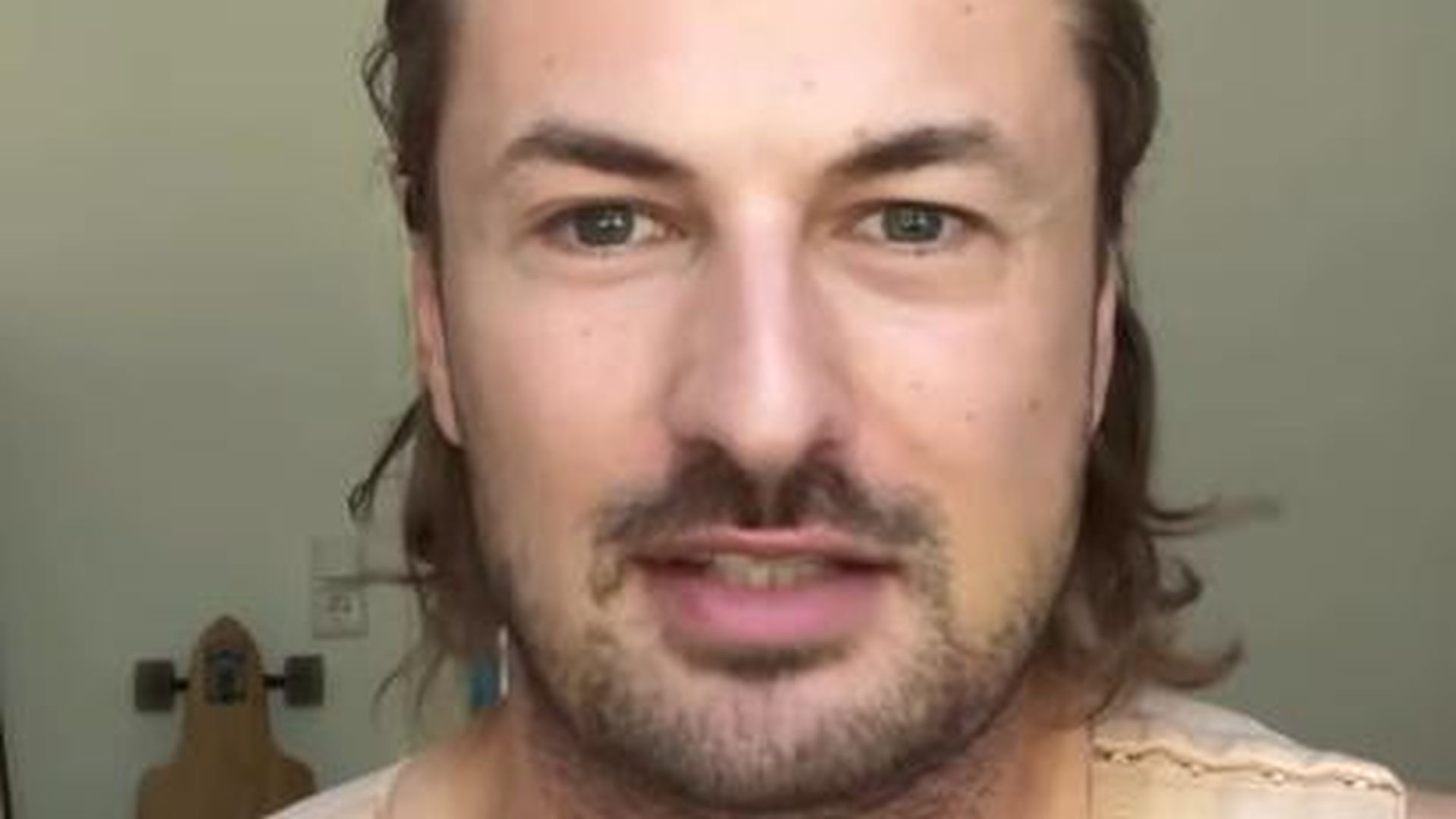 So geht es Nicolas Puschmann nach Brust-OP und Fettabsaugung