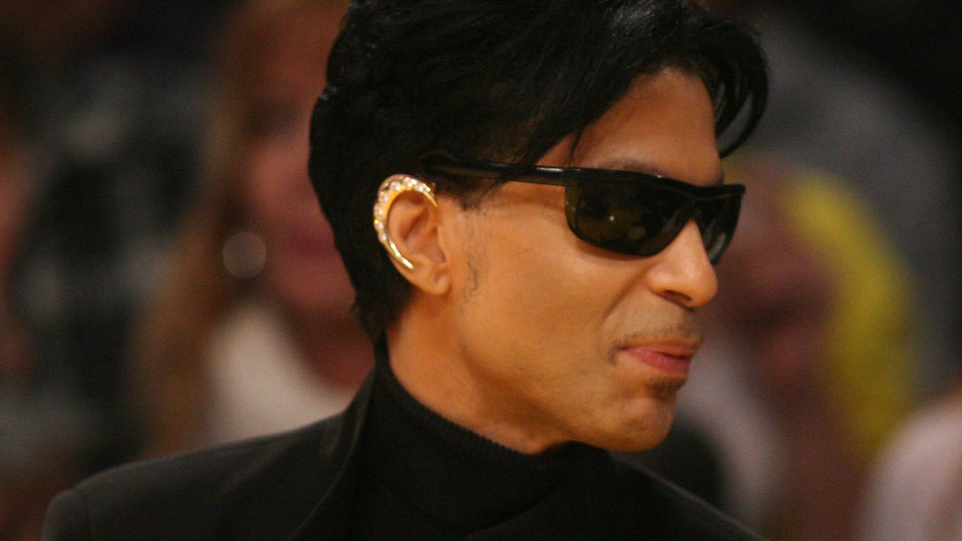 Prince ( 57) schuldete seinem Rechtsanwalt 600.000 Dollar! | Promiflash.de