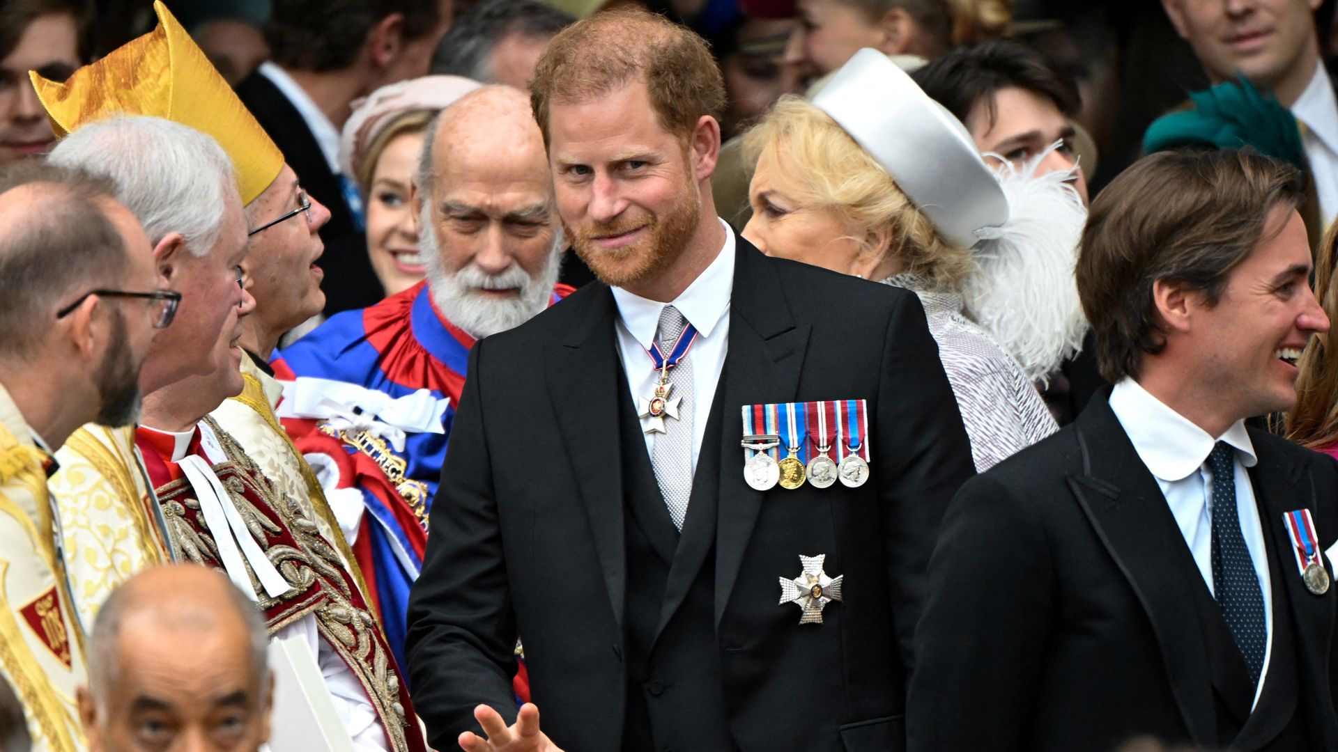 Deshalb saß Prinz Harry während Krönung nur in dritter Reihe