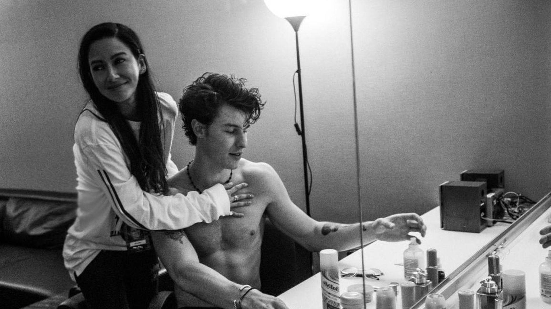 Also doch? Shawn Mendes mit seiner Chiropraktikerin gesehen