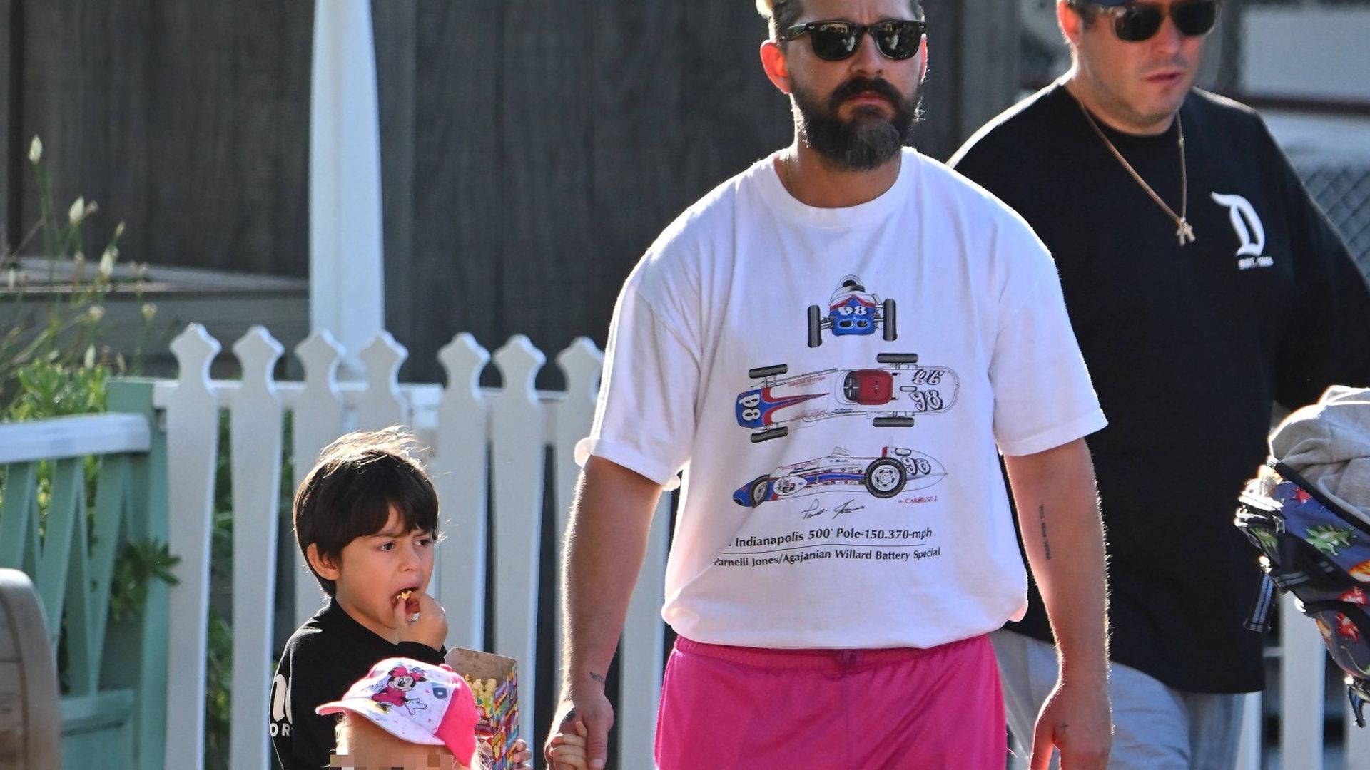 Niedlich: Shia LaBeouf besucht Disneyland mit seiner Tochter