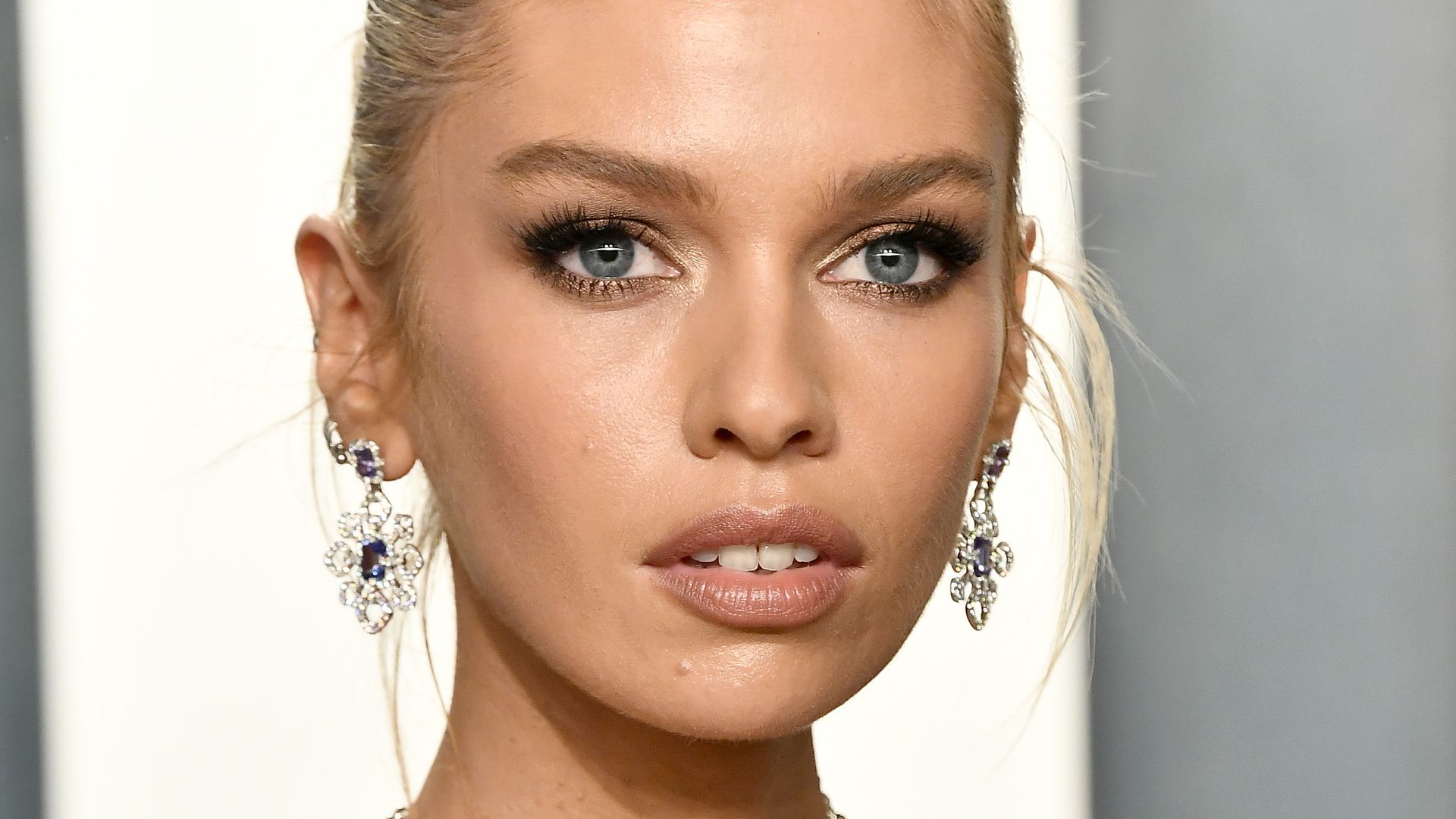 A Chailleann Stella Irina Shayk And Stella Maxwell Designed 'It Girl'