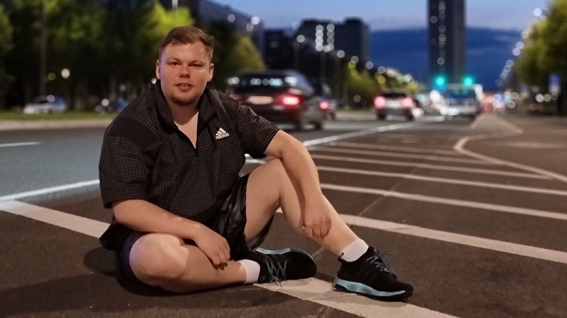 Zurück im Netz: So schlecht geht es YouTube-Star Tanzverbot