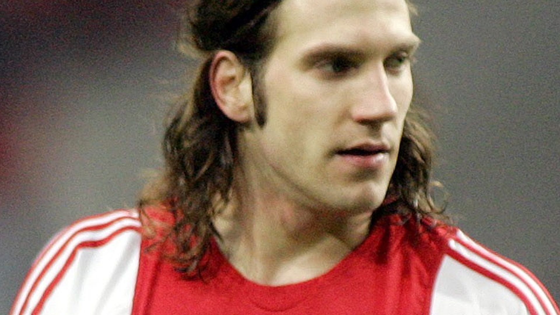 Torsten Frings verabschiedet sich vom Fußball | Promiflash.de