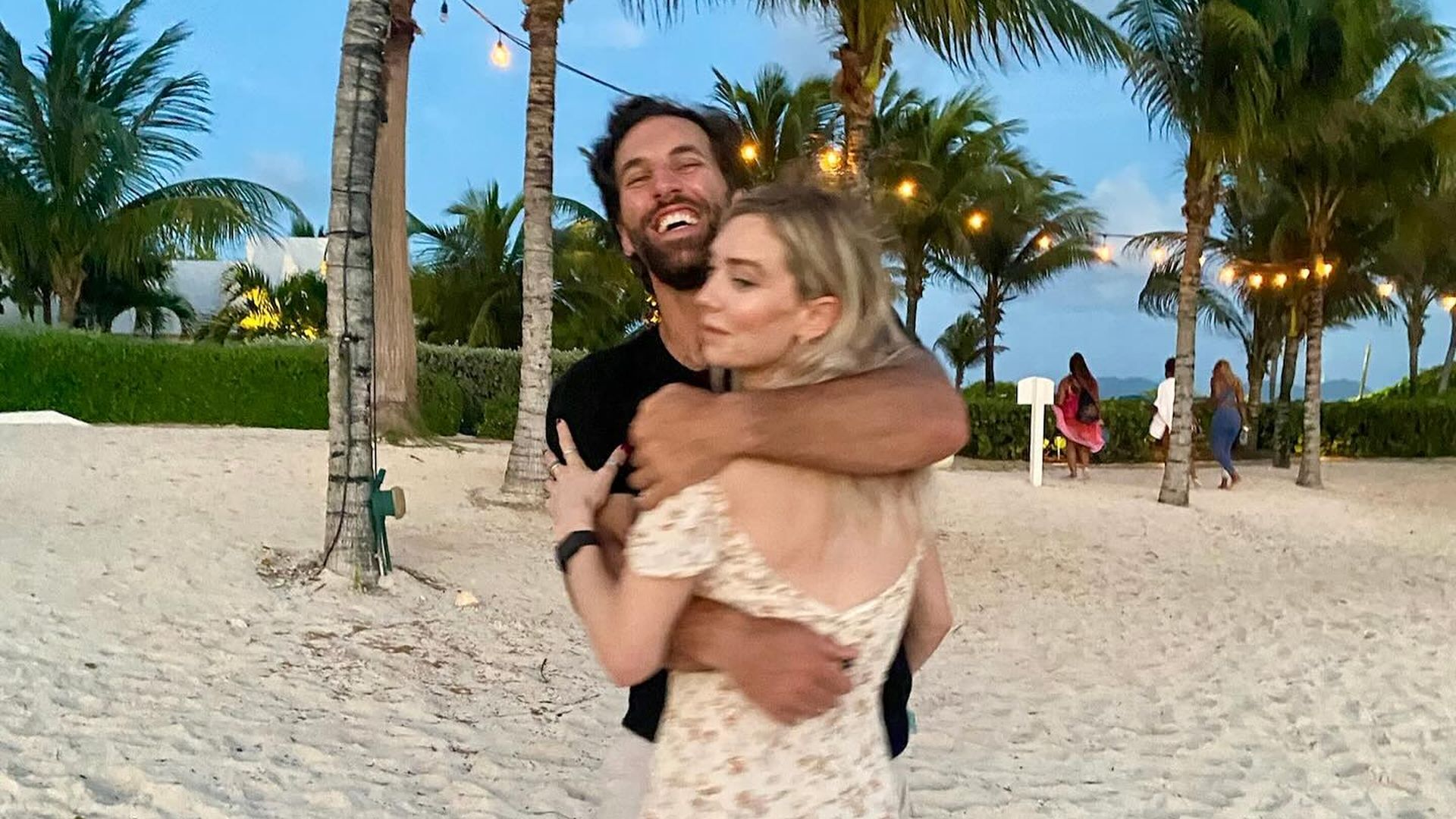 "The Crown"-Star Vanessa Kirby macht Beziehung offiziell!