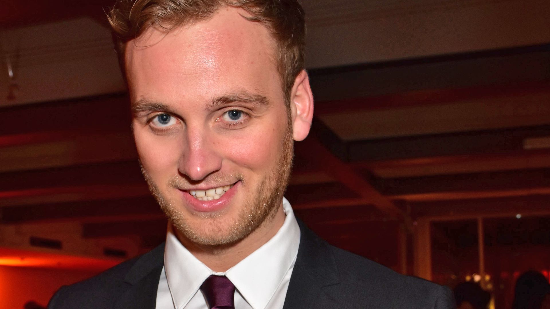 Nach Mega-Verletzung: Ist WWM-Gewinner Leon wieder fit? | Promiflash.de