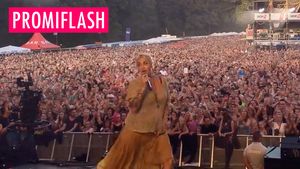 Sexy wie nie: Sarah Connor zeigt Kurven im heißen Bikini | Promiflash.de
