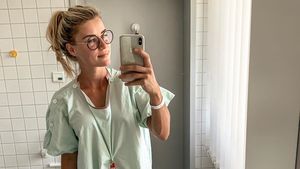Adrienne Koleszár: Ist die hübsche Polizistin wieder solo? | Promiflash.de